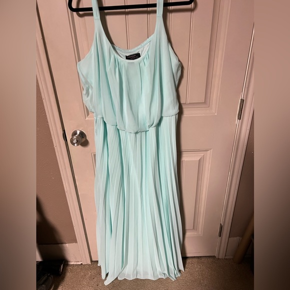 Signature by Robbie Bee | Dresses | Signature By Robbie Bee Dress ...